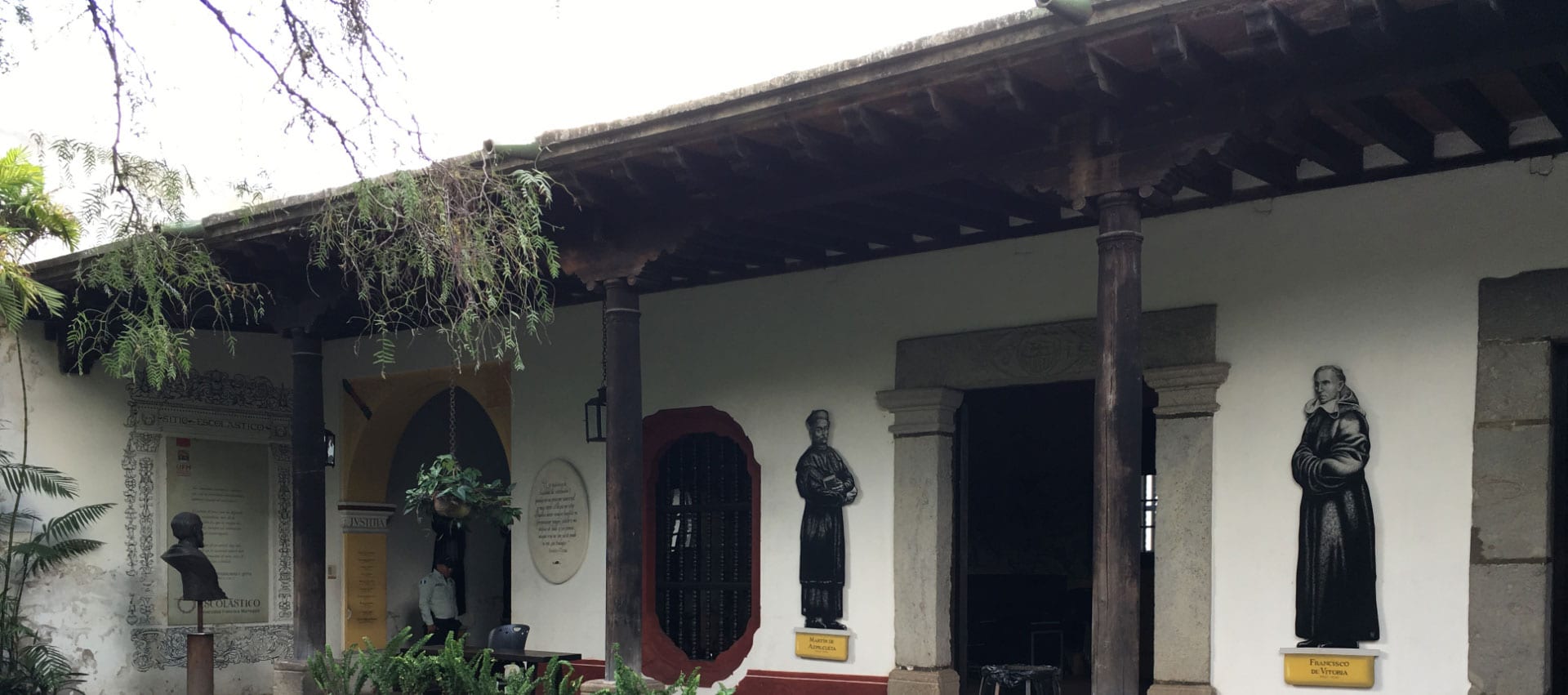 Sección 1 - Casa Popenoe EnCasa Popenoe En